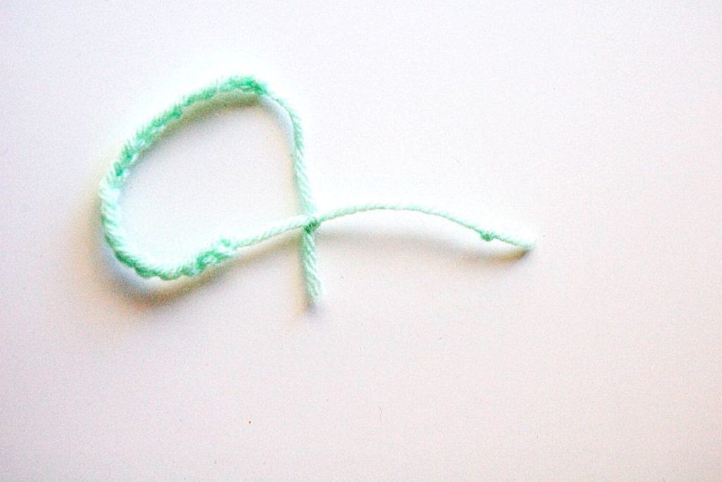 DIY Bracelets with Knotted Yarn - Cupcakes and Cutlery