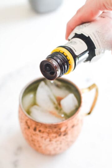 Refreshing Green Moscow Mule Recipe (Green St. Patrick's Day Cocktail ...