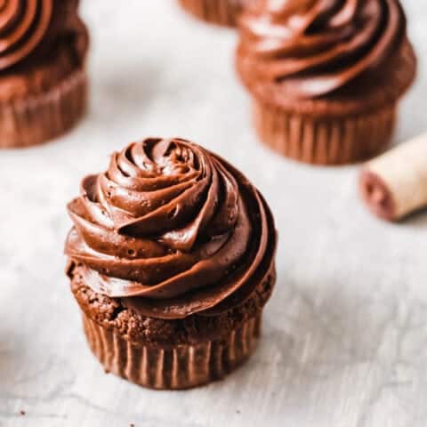 15 Boozy Cupcakes Recipes | Alcohol Infused Cupcakes