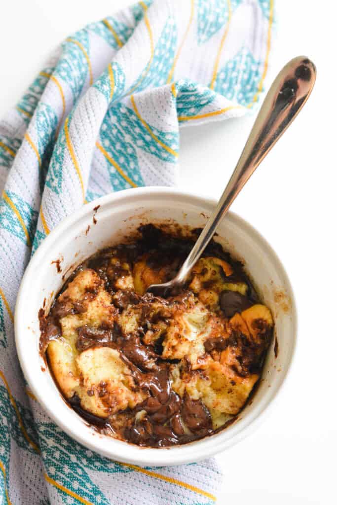 Microwave Bread Pudding in a Mug Recipe - Cupcakes and Cutlery