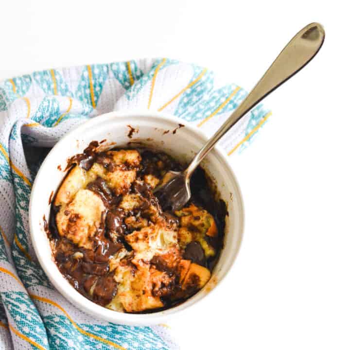 Microwave Bread Pudding in a Mug Recipe - Cupcakes and Cutlery