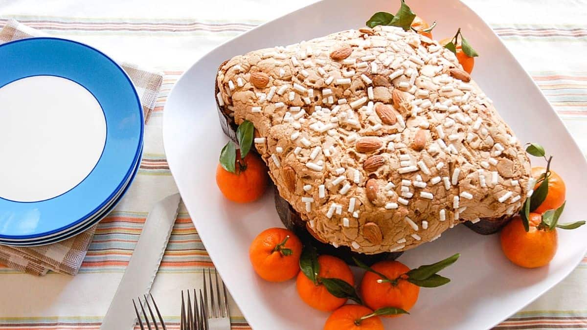 Colomba Cake: An Easy Italian Easter Cake Tradition - Cupcakes and Cutlery