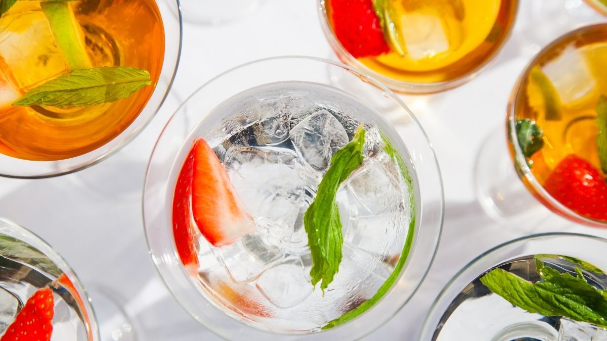 26 Refreshing Summer Vodka Cocktails - Cupcakes and Cutlery