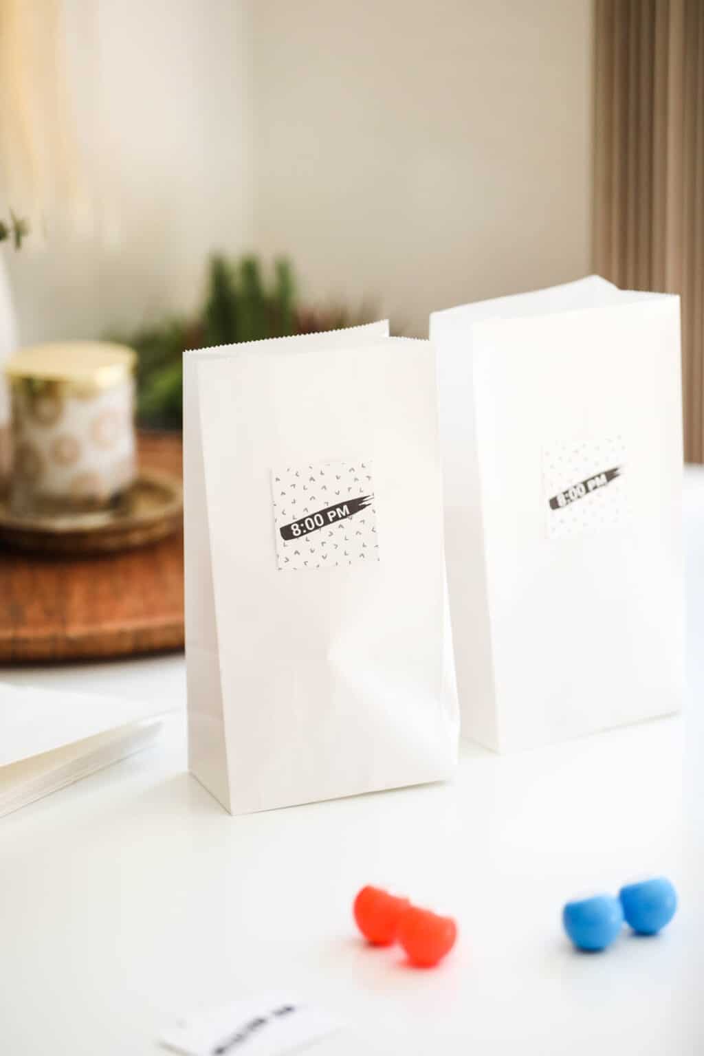 New Year's Eve Countdown Bags for Kids (Surprise Bags) - Cupcakes and ...