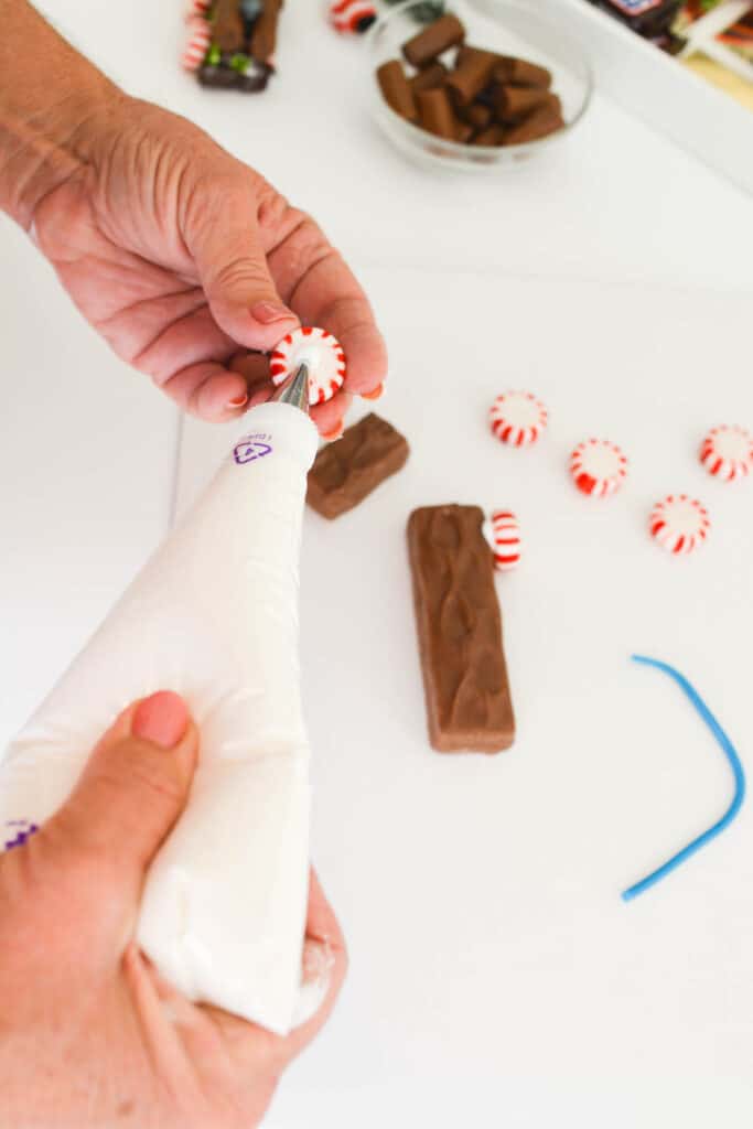 Christmas Candy Bar Train | DIY Candy Trains for the Holidays