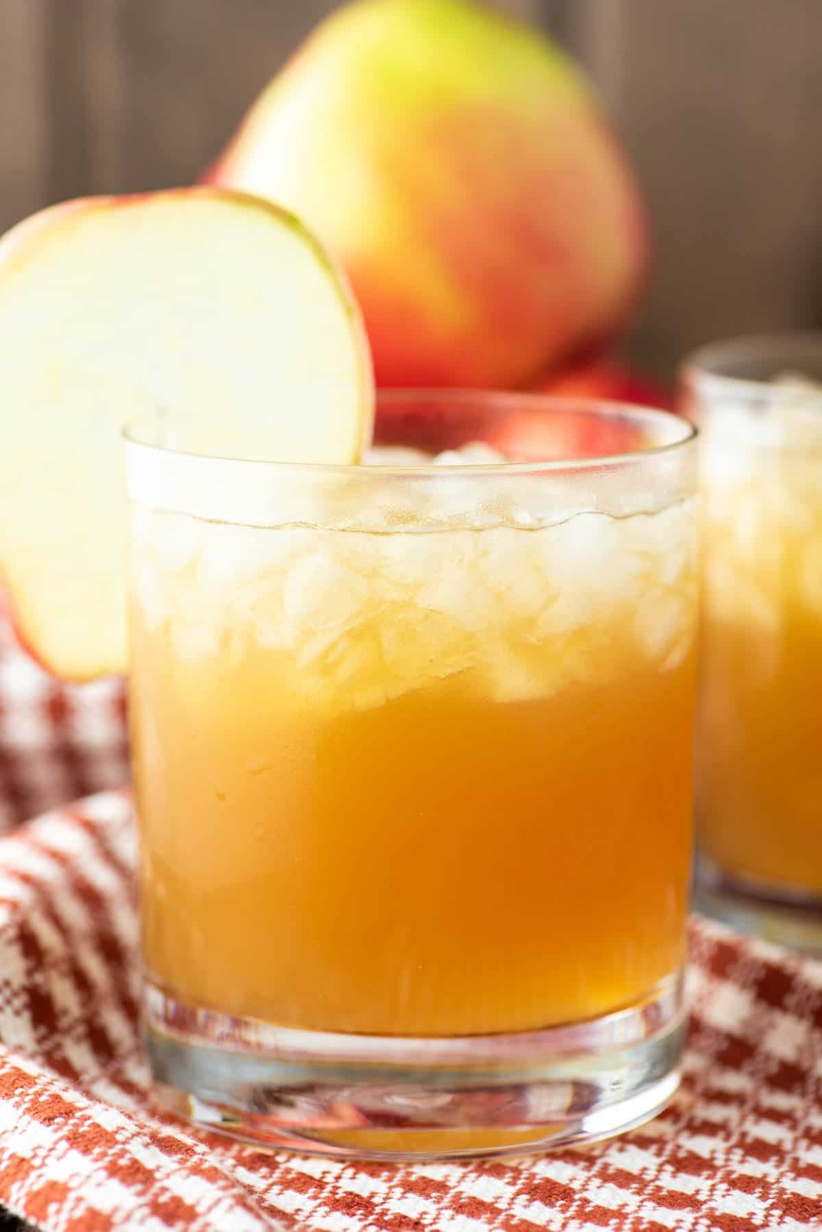 27 Fireball Cocktails to Make with Cinnamon Whisky - Cupcakes and Cutlery