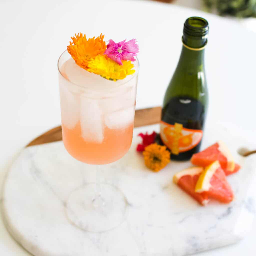 Now is the time to try a Grapefruit Spritzer Recipe - Cupcakes and Cutlery