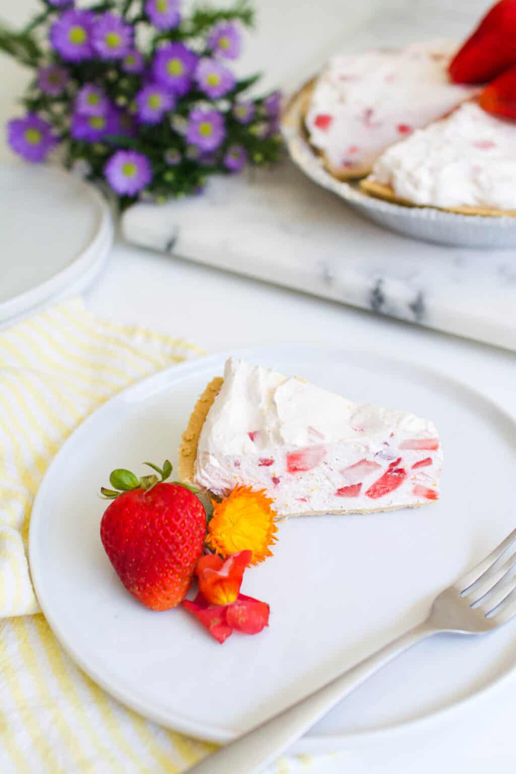 Frozen Strawberry Yogurt Pie Recipe - Cupcakes and Cutlery