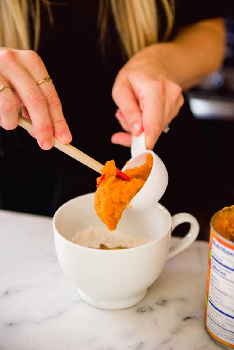 Best Ever Pumpkin Mug Cake Recipe [in the Microwave]