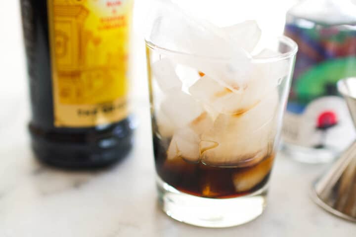 Black Russian Cocktail Recipe - Cupcakes and Cutlery