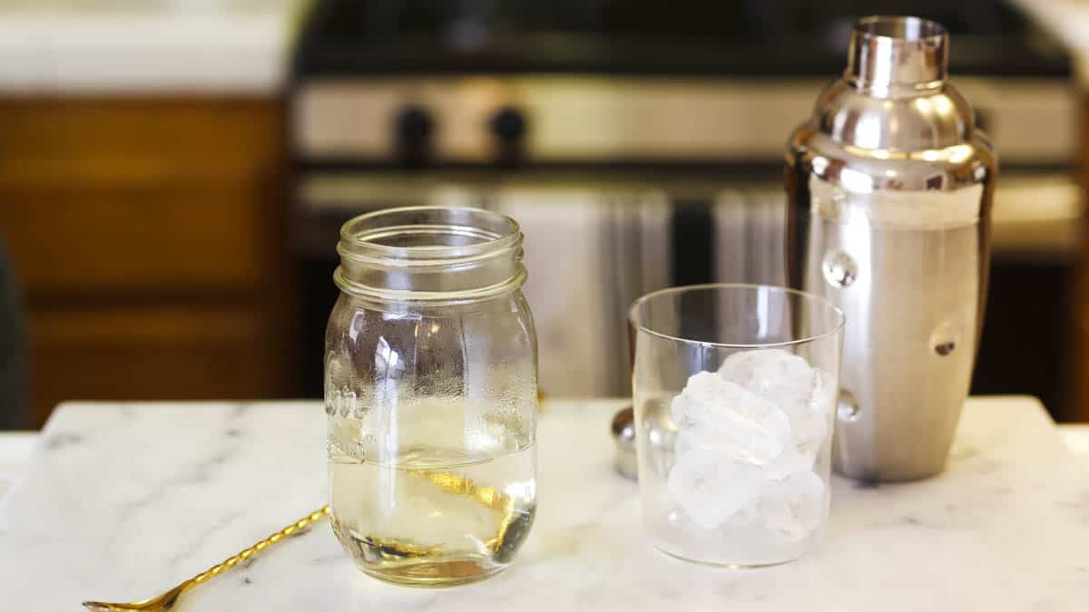 Microwave Simple Syrup Recipe - Cupcakes and Cutlery