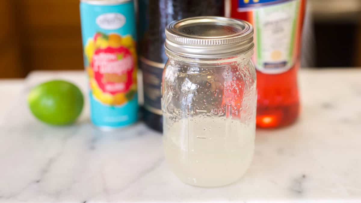 Simple Syrup In A Jar (No Cook Recipe!) - Cupcakes and Cutlery