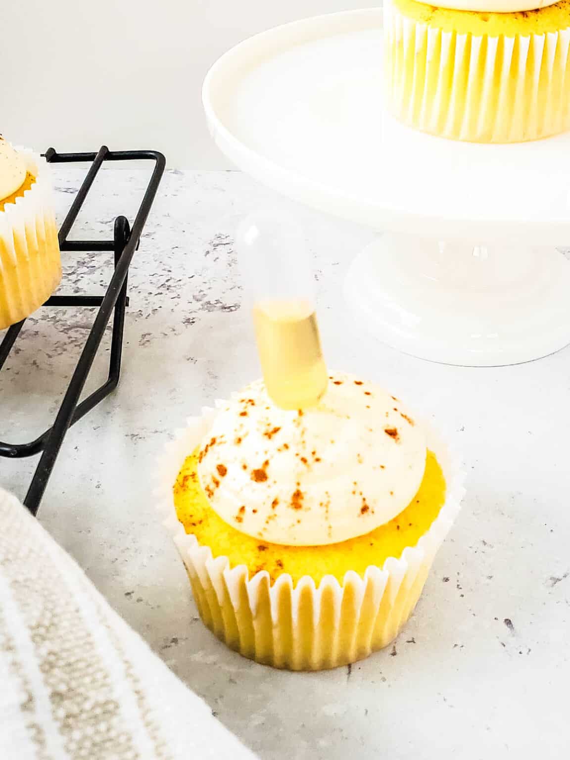Easy Spiced Rum Cupcakes Recipe with Pipettes - Cupcakes and Cutlery