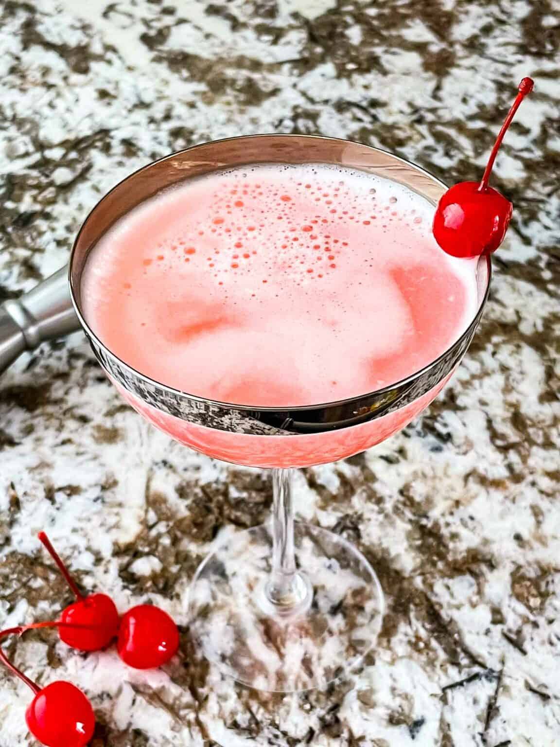 17 Foolproof Pink Cocktails for Your Barbie Movie Night or Party ...