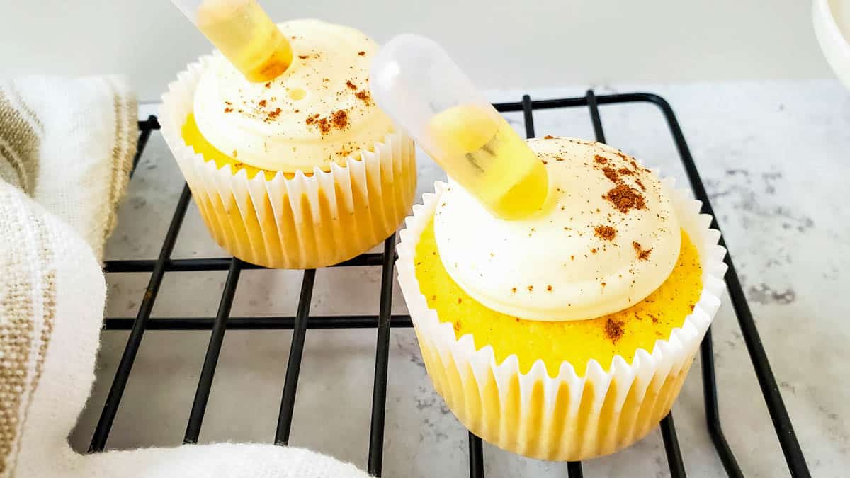 Easy Spiced Rum Cupcakes Recipe with Pipettes - Cupcakes and Cutlery