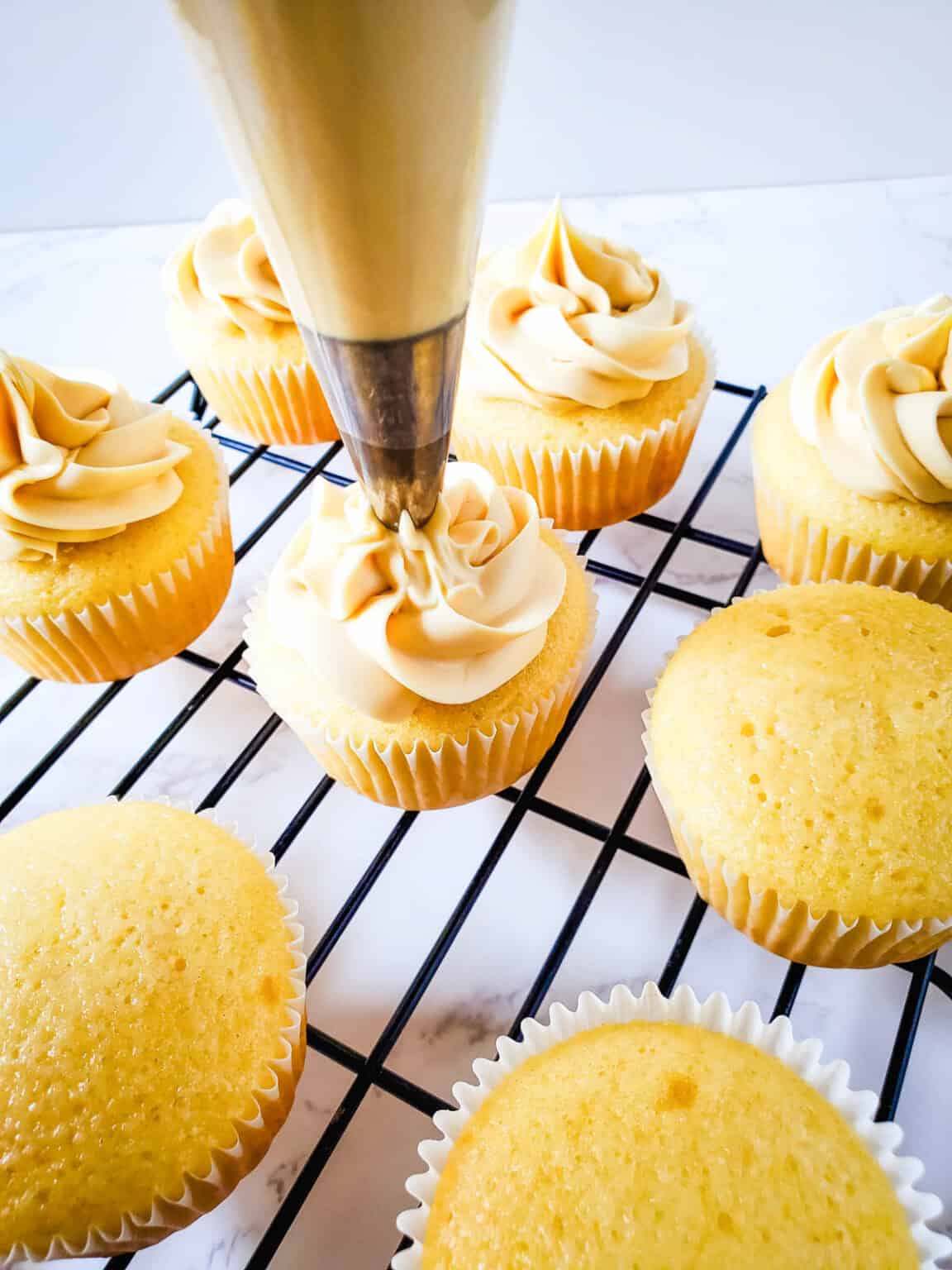 Cognac-Infused Hennessy Cupcakes Recipe (from boxed mix) - Cupcakes and ...