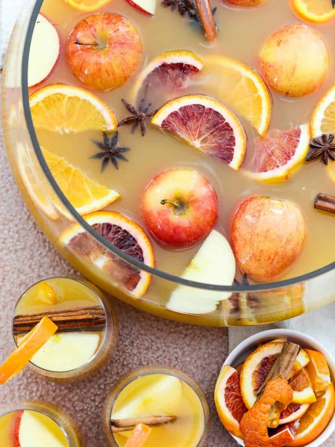 25 Easy Thanksgiving Punch Recipes - Cupcakes and Cutlery