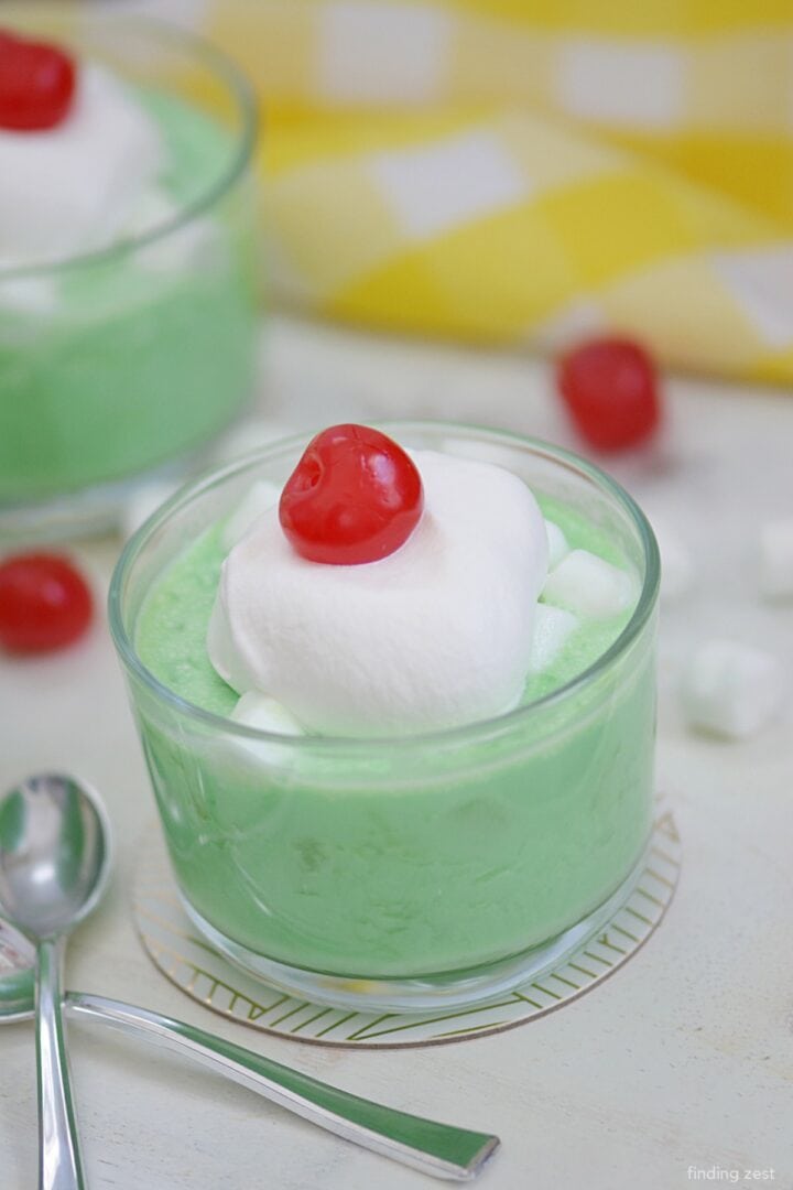 15 Delicious Jello Dessert Recipes for Thanksgiving - Cupcakes and Cutlery