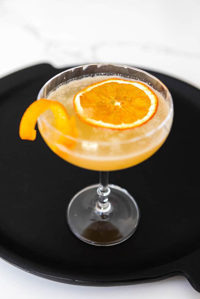 Honey Lemon Whiskey Sour Recipe (No Egg) - Cupcakes and Cutlery