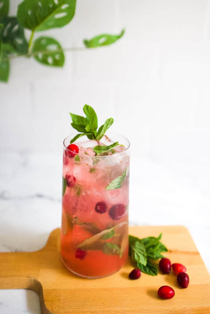 Cranberry Mojito - Cupcakes and Cutlery